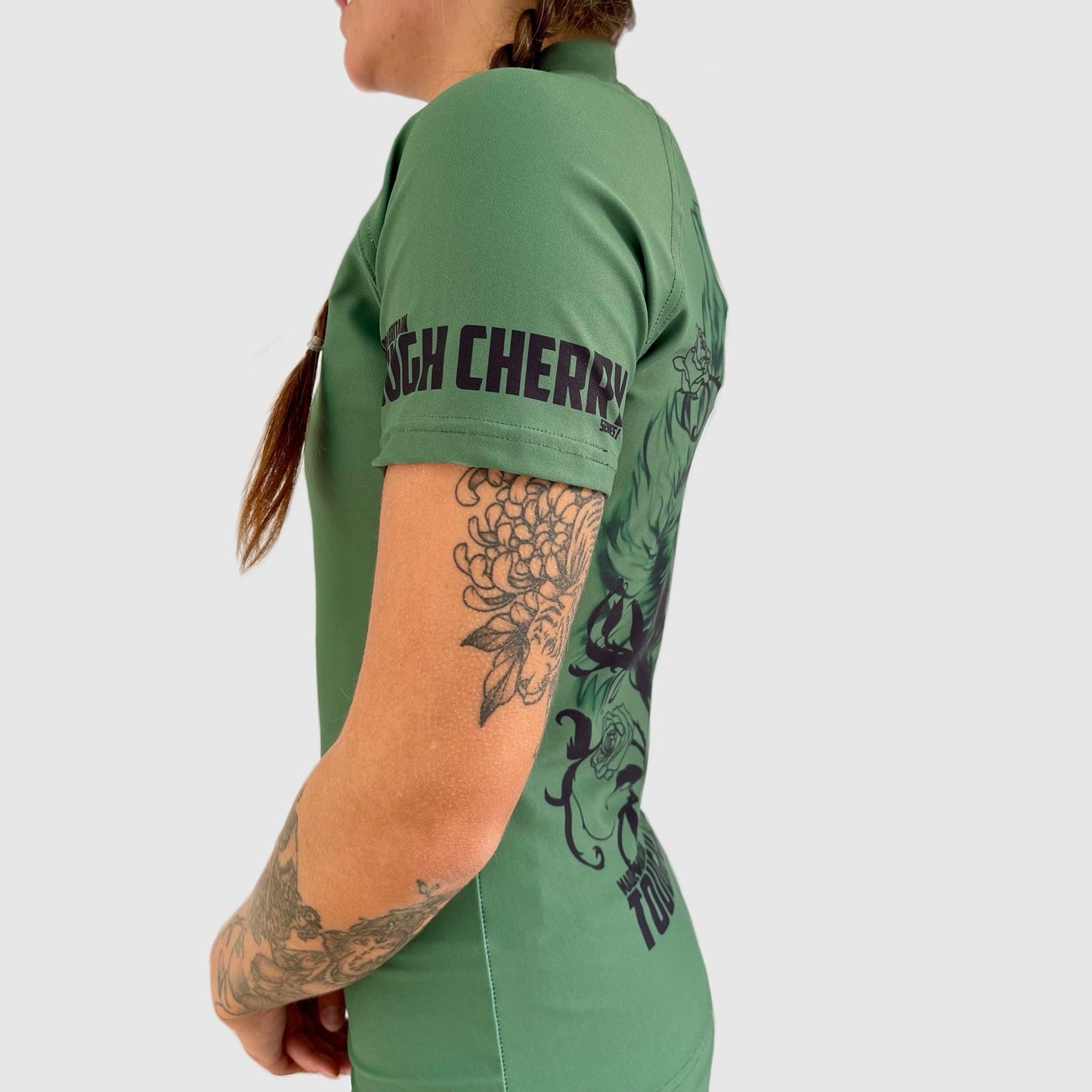 Yorkshire Wolf Rash Guard – Tough Cherry